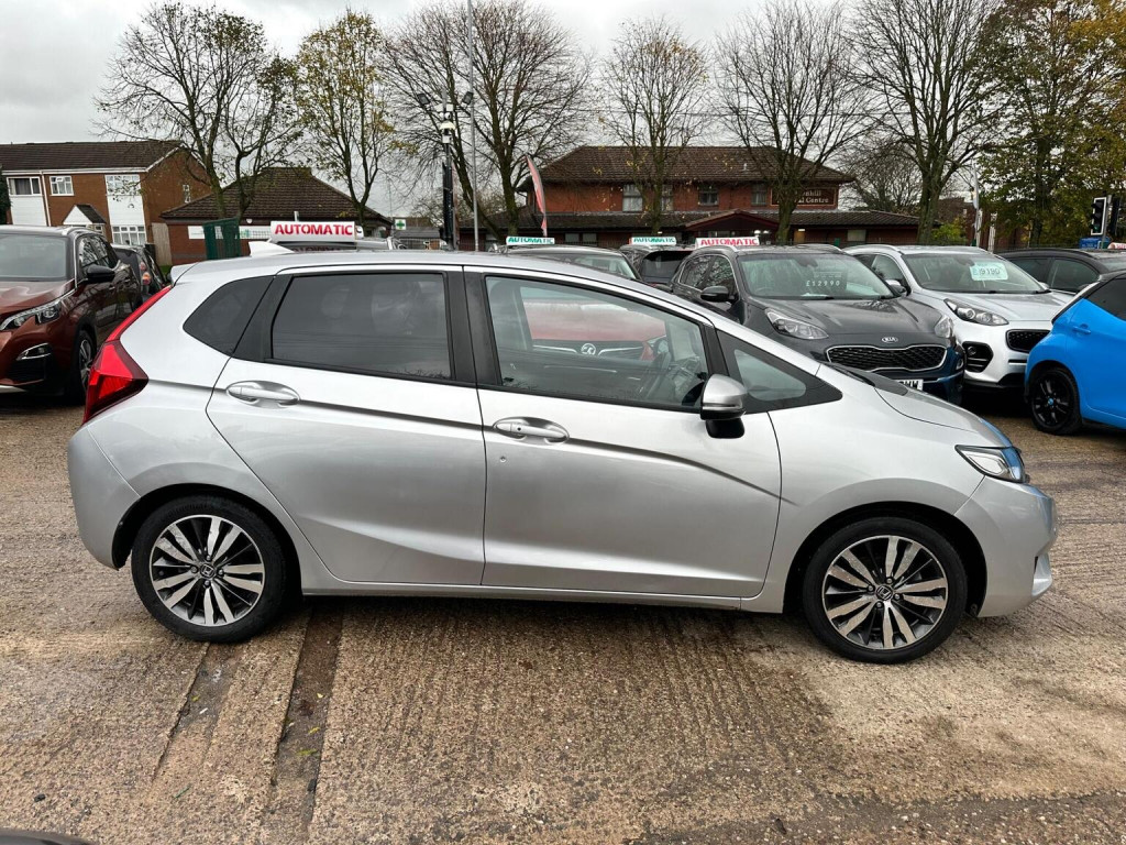 Used HONDA JAZZ 2017 Silver for sale - £6690 in ST6 5QH, Staffordshire | Motor Village Stoke