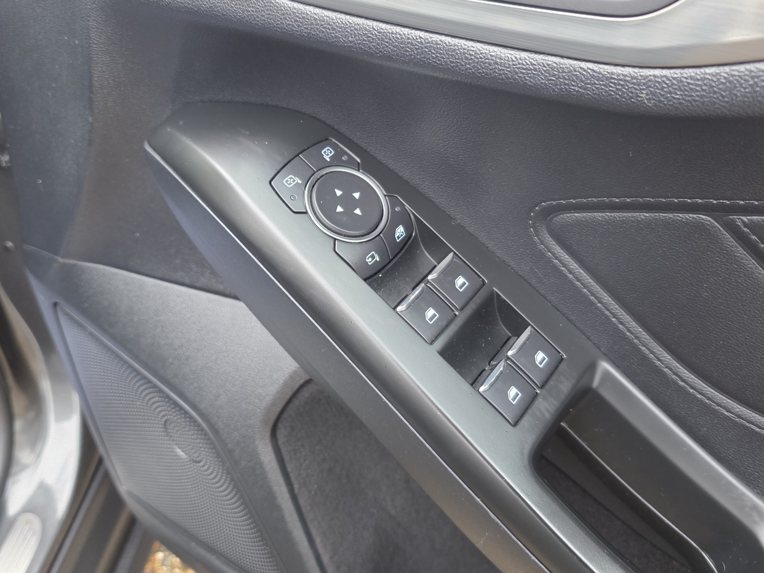 Used FORD FOCUS 2018 Grey for sale - £8995 in Southampton, Hampshire ...